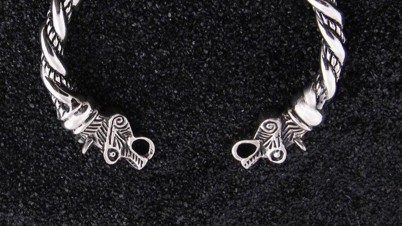 Viking Symbol Of Loyalty Runestone Elder Futhark Bind Rune, Yoga